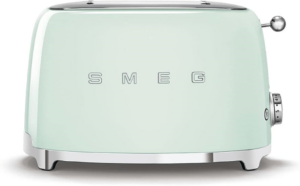 12 Best Retro Toasters To Give Your Kitchen a Vintage Look - 2023
